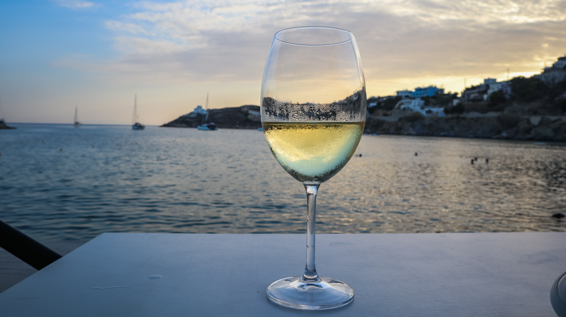 Syros : Guide complet pour découvrir l’île des Cyclades - Cindiaries